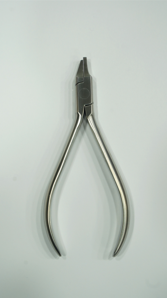 Horizontal torque forming plier - Defence Dental Center